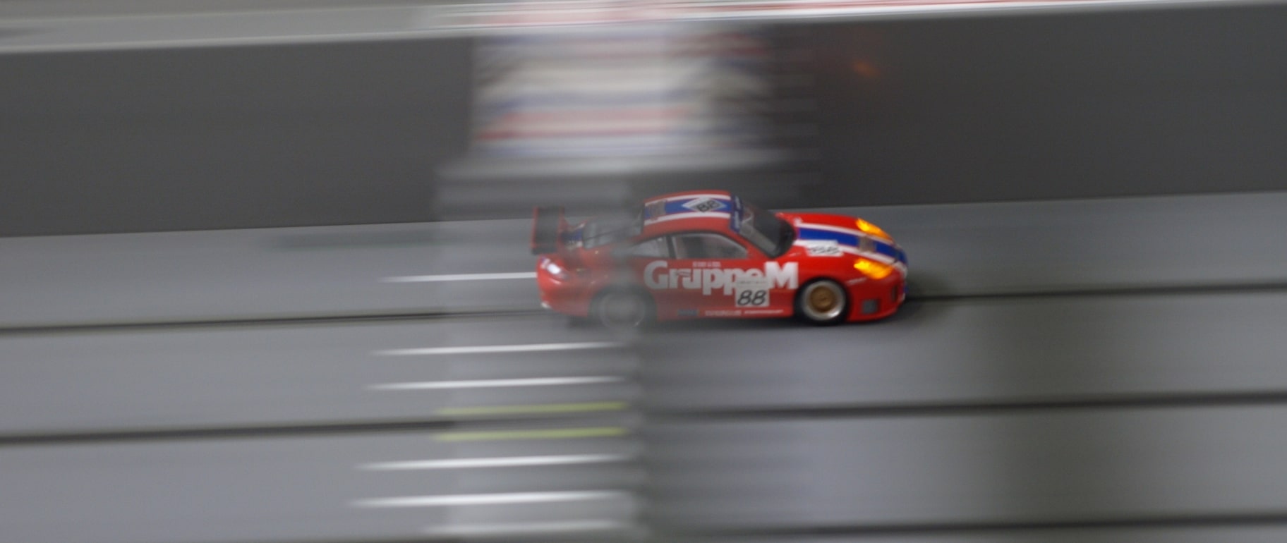 Exklusive Holzrennbahn mieten – MobilRacing Mallorca